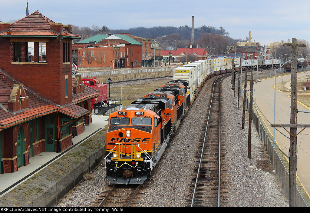 BNSF 6516 West